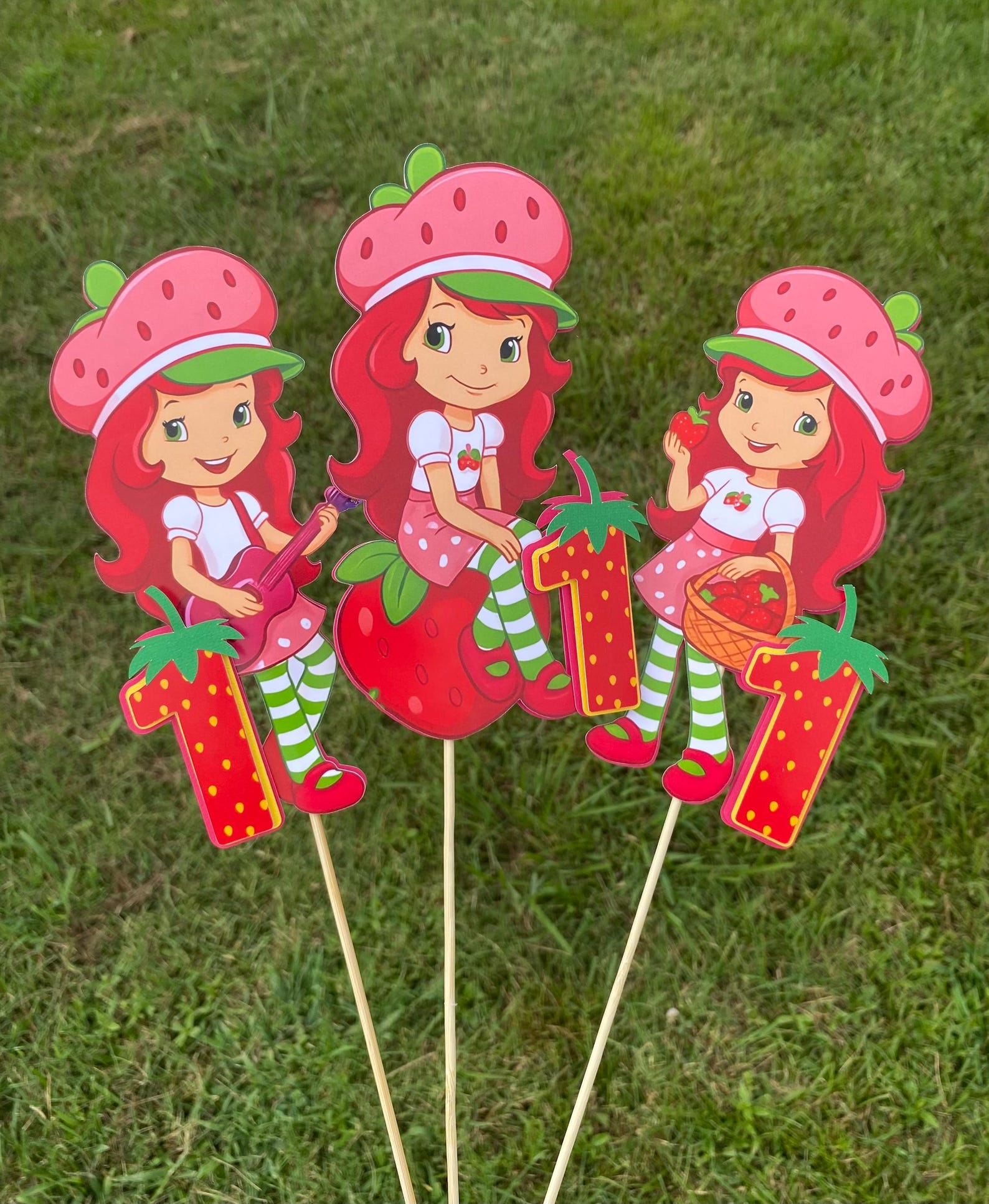 Strawberry Theme Centerpiece Topper: Handmade Cardstock Decoration - Etsy