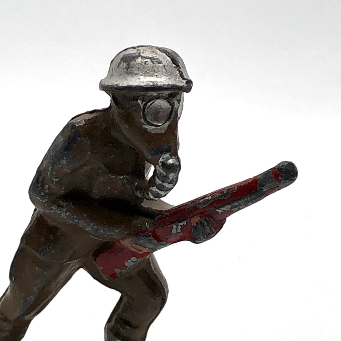 WWI Manoil Barclay Toy Lead Soldier With Gas Mask Advancing - Etsy