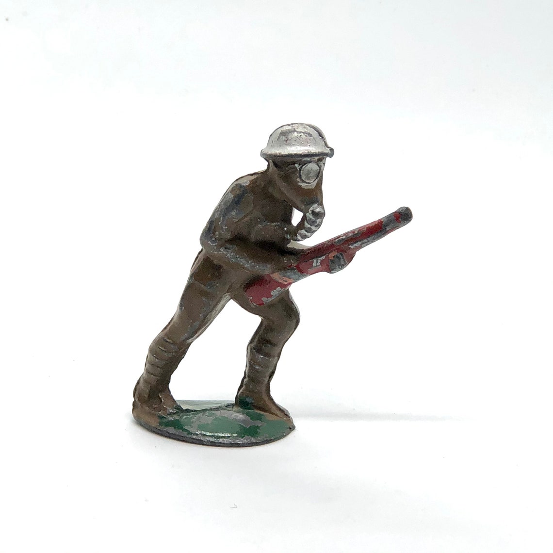 WWI Manoil Barclay Toy Lead Soldier With Gas Mask Advancing - Etsy