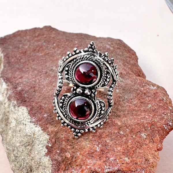 Nepal Moonstone Ring - Etsy UK