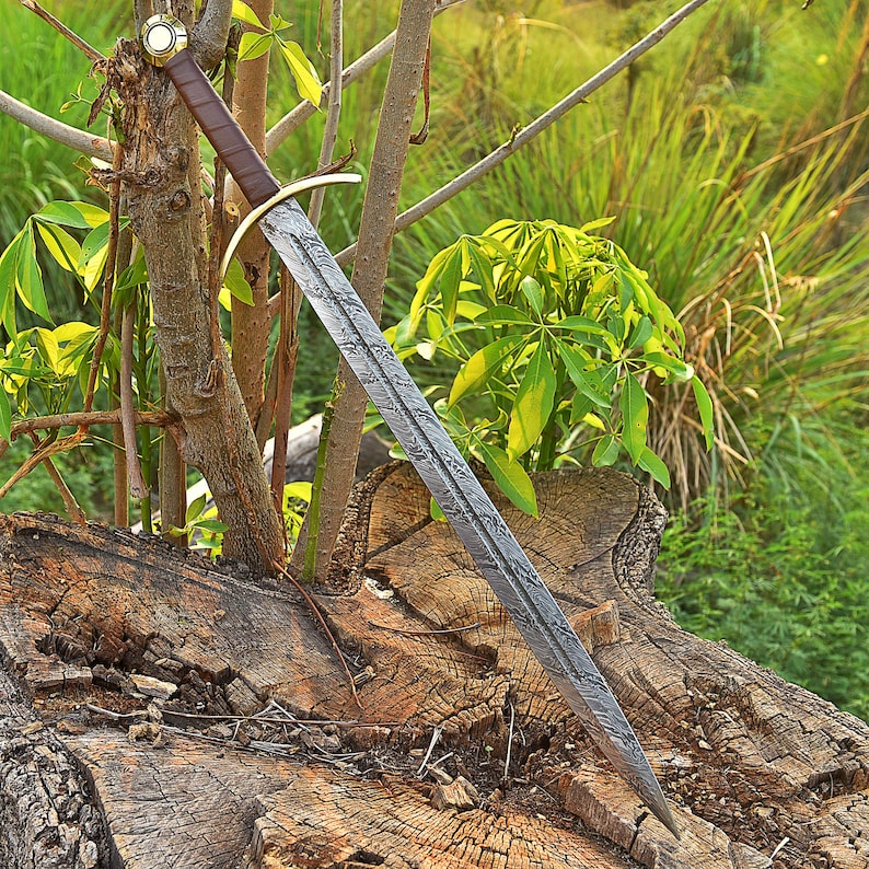 Handmade Damascus Steel Medieval Longsword: Leather Sheath, Cosplay ...