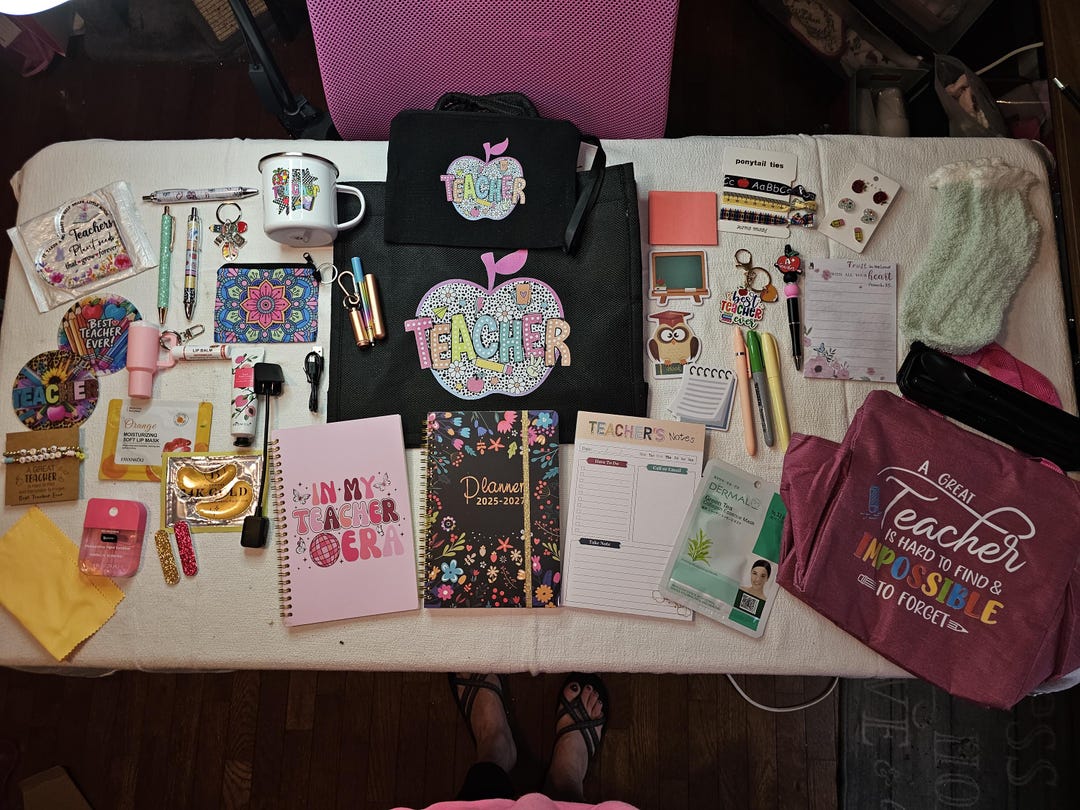 Pre-made Teacher Themed 40 Item Bundle - Etsy