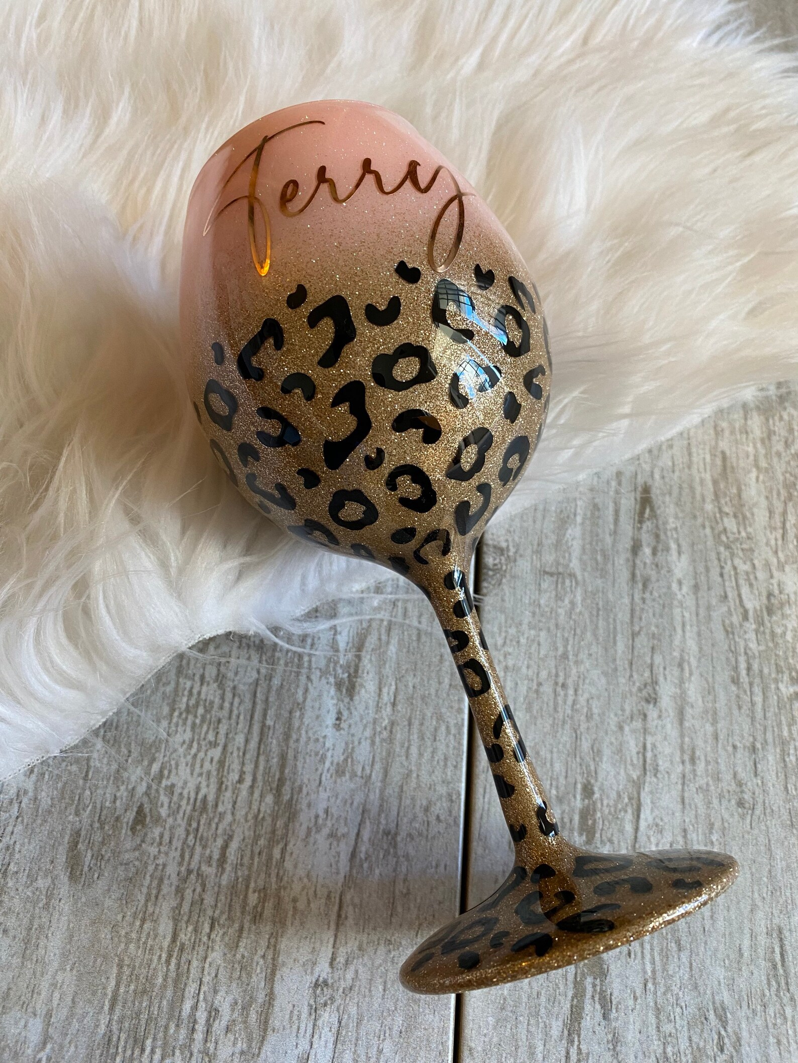 Pink and Champagne Glittered Cheetah Wine Glass / Leopard - Etsy