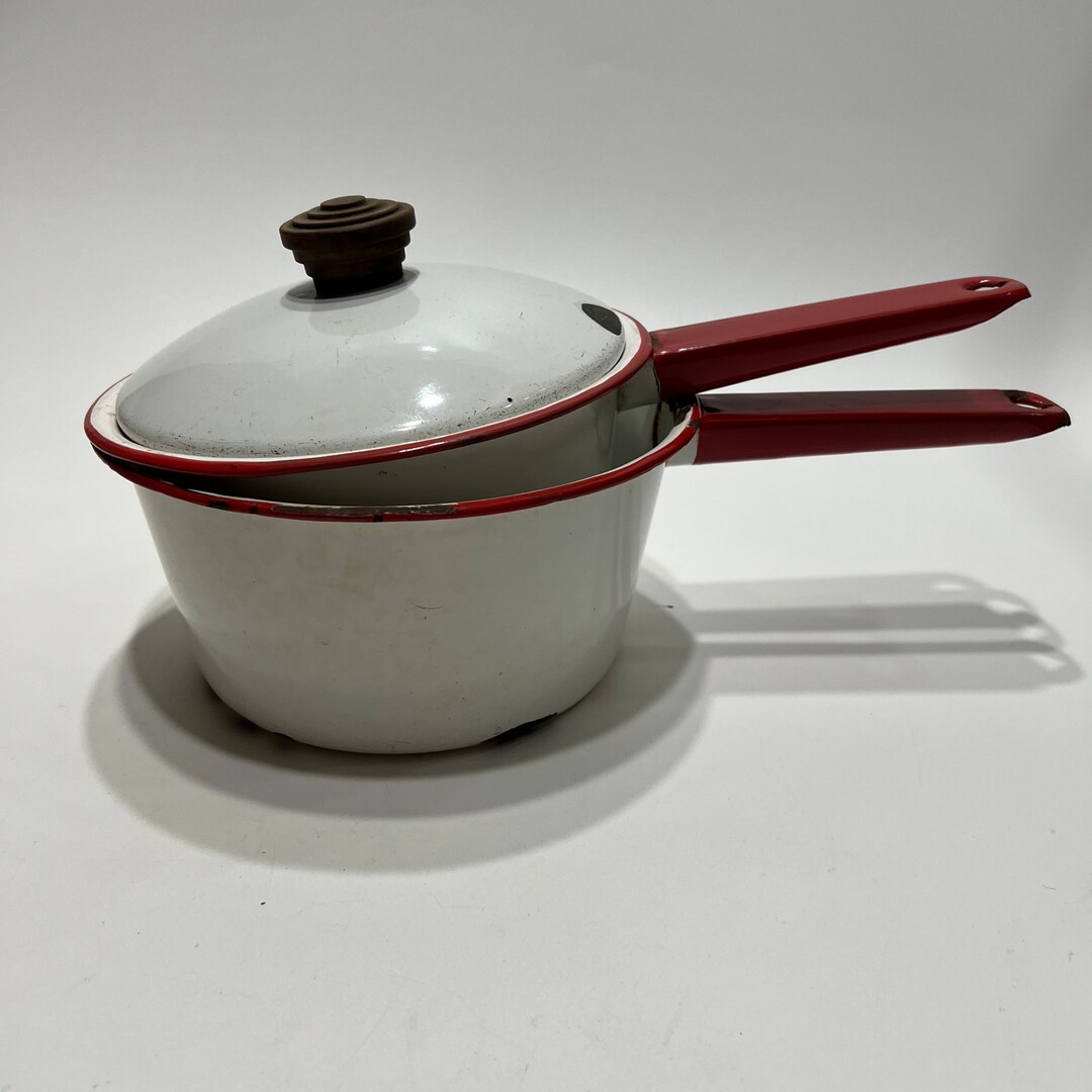 Vintage Enamelware Cook Pots White With Red Rim and Handles One Lid 2 ...
