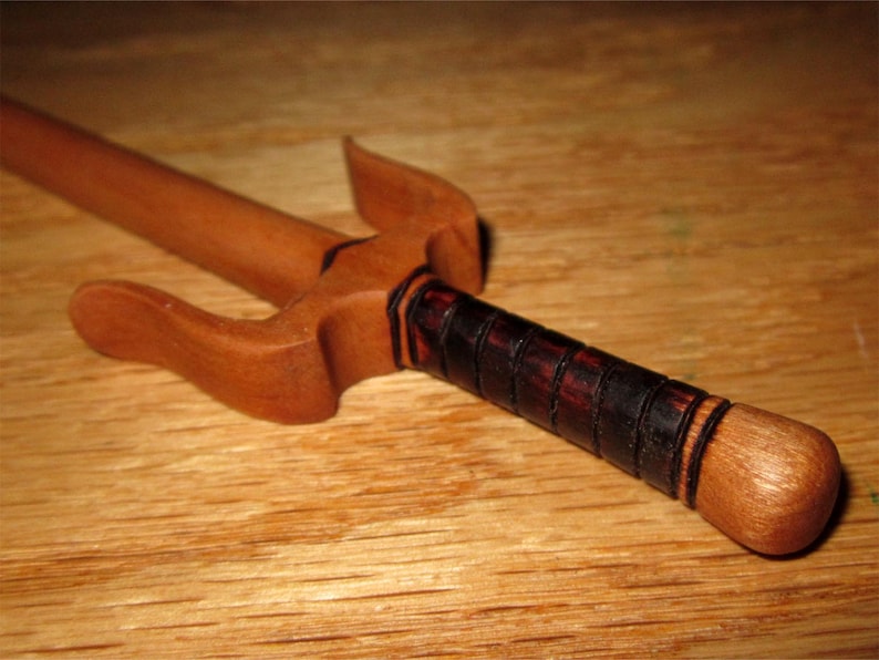 Hair Stick - Sai in Cherry Wood - Etsy