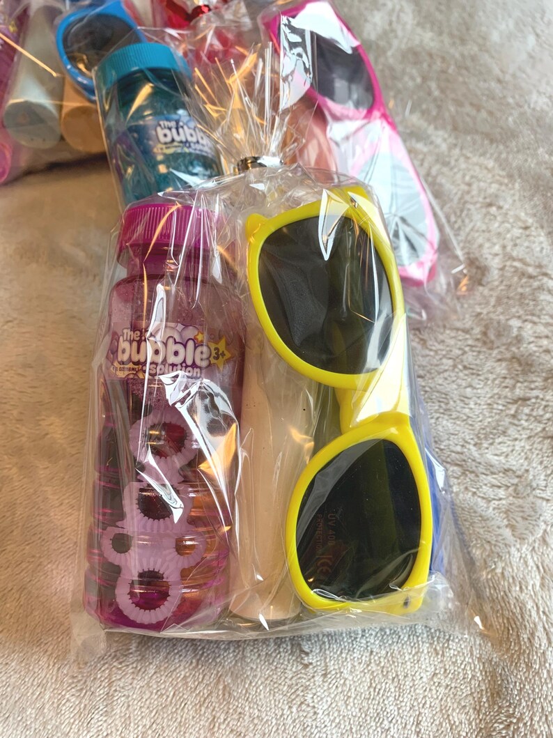 Fun in the Sun Pack: Bubbles, Beach Ball, Sunglasses & Chalk - Summer ...