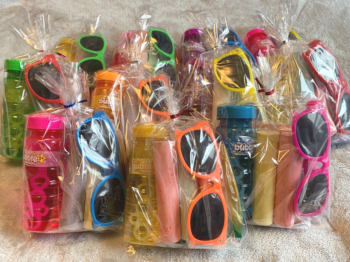 Fun in the Sun Pack: Bubbles, Beach Ball, Sunglasses & Chalk - Summer ...