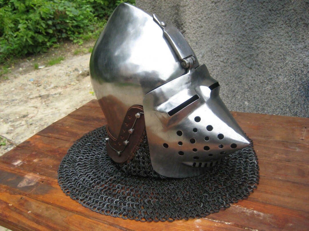 Medieval Pig Face Bascinet Helmet With Chainmail | Crusader Knight LARP ...