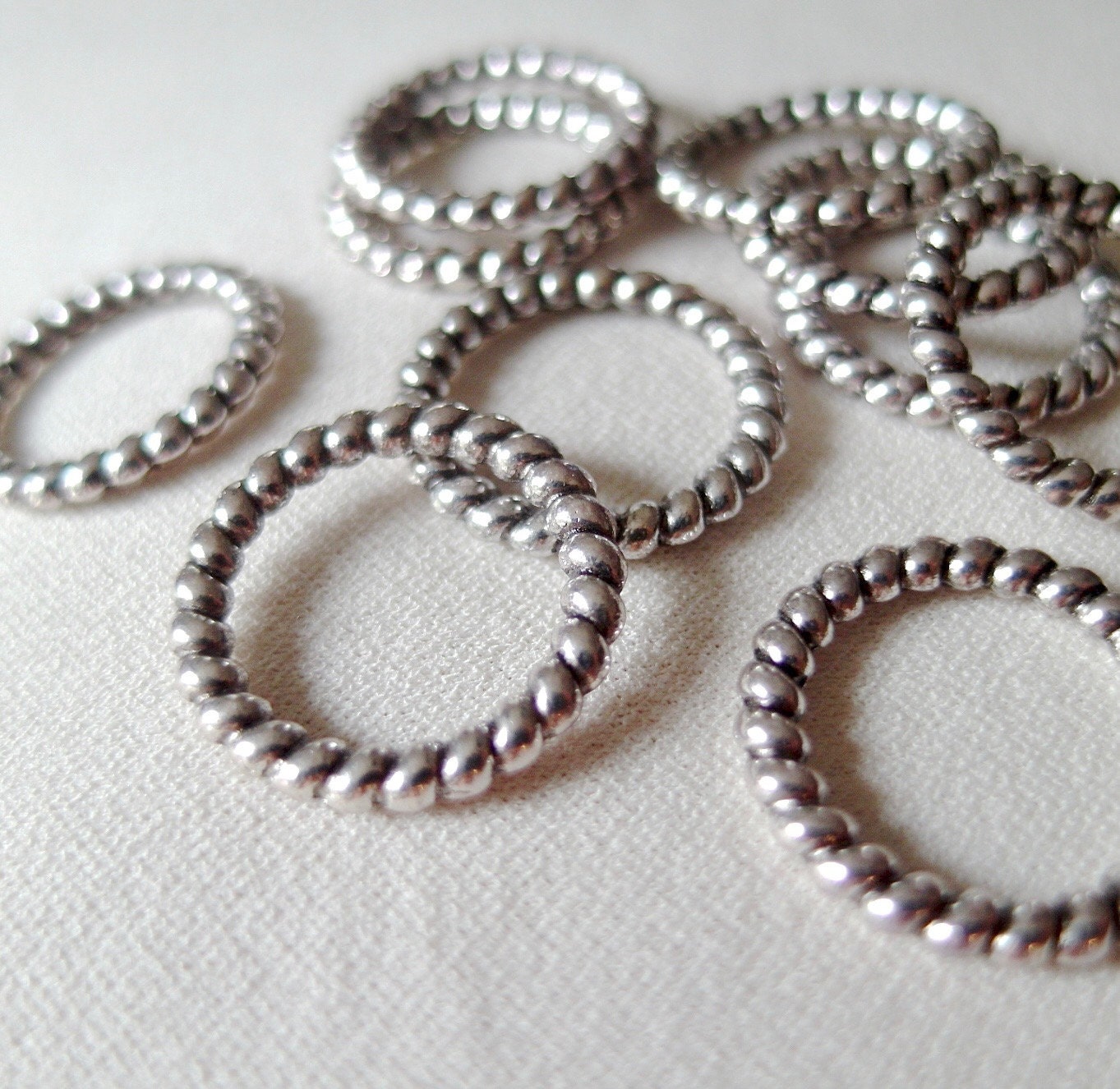 10pc 22mm Large Circle Antiqued Silver Twist Connector | Etsy
