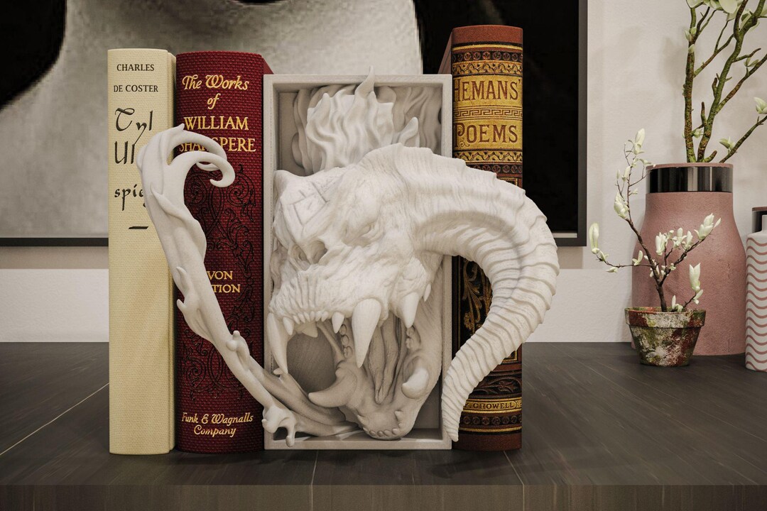Demonic Skull Bookend | Horned Monster Skull Sculpture | Fantasy Horror ...