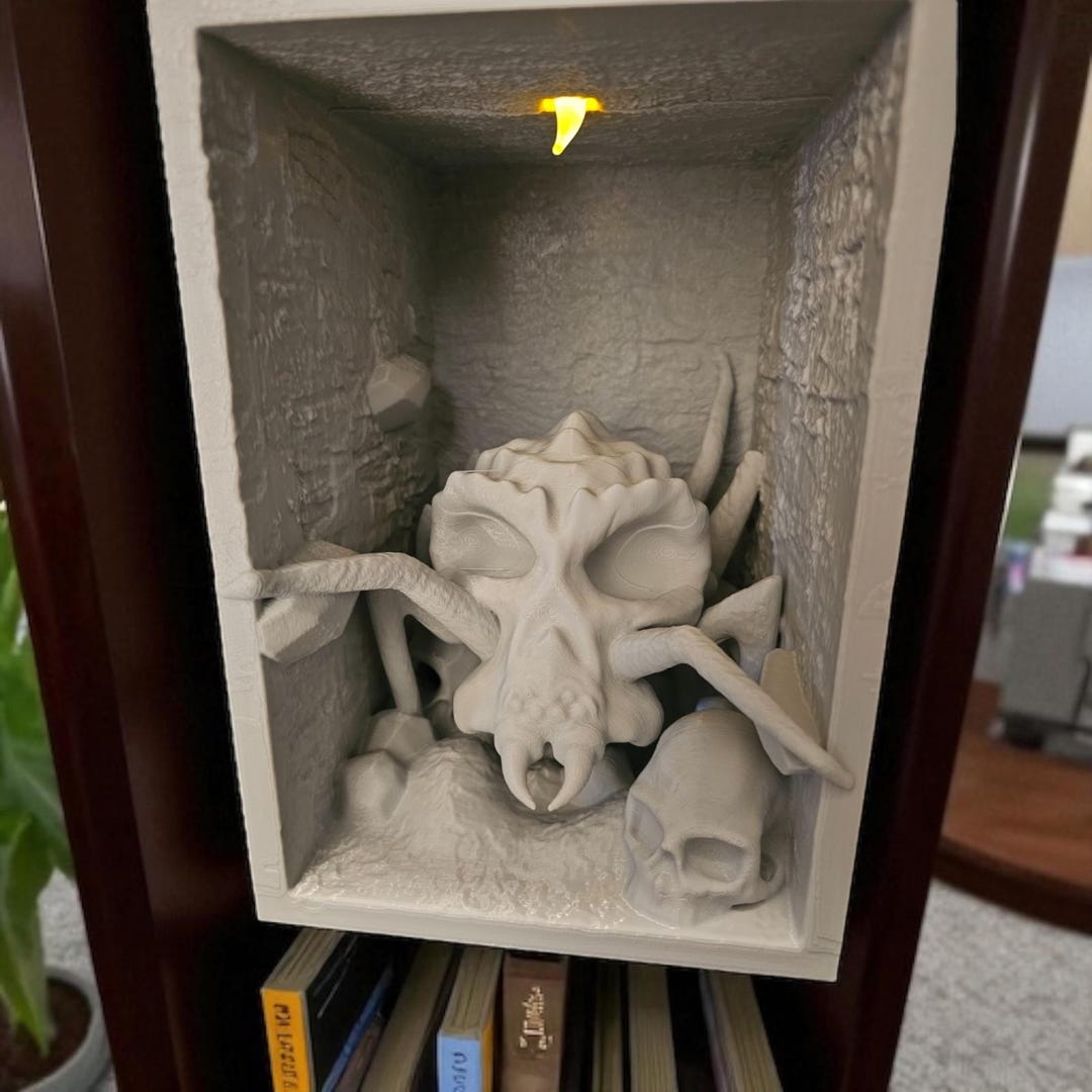 Cthulhu Cave Book Nook | 3D Printed Gothic Horror Bookshelf Insert ...