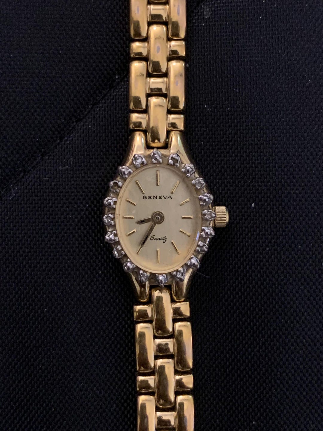 Geneva Vintage Ladies Watch Gold-tone With Diamond Bezel Oval New ...