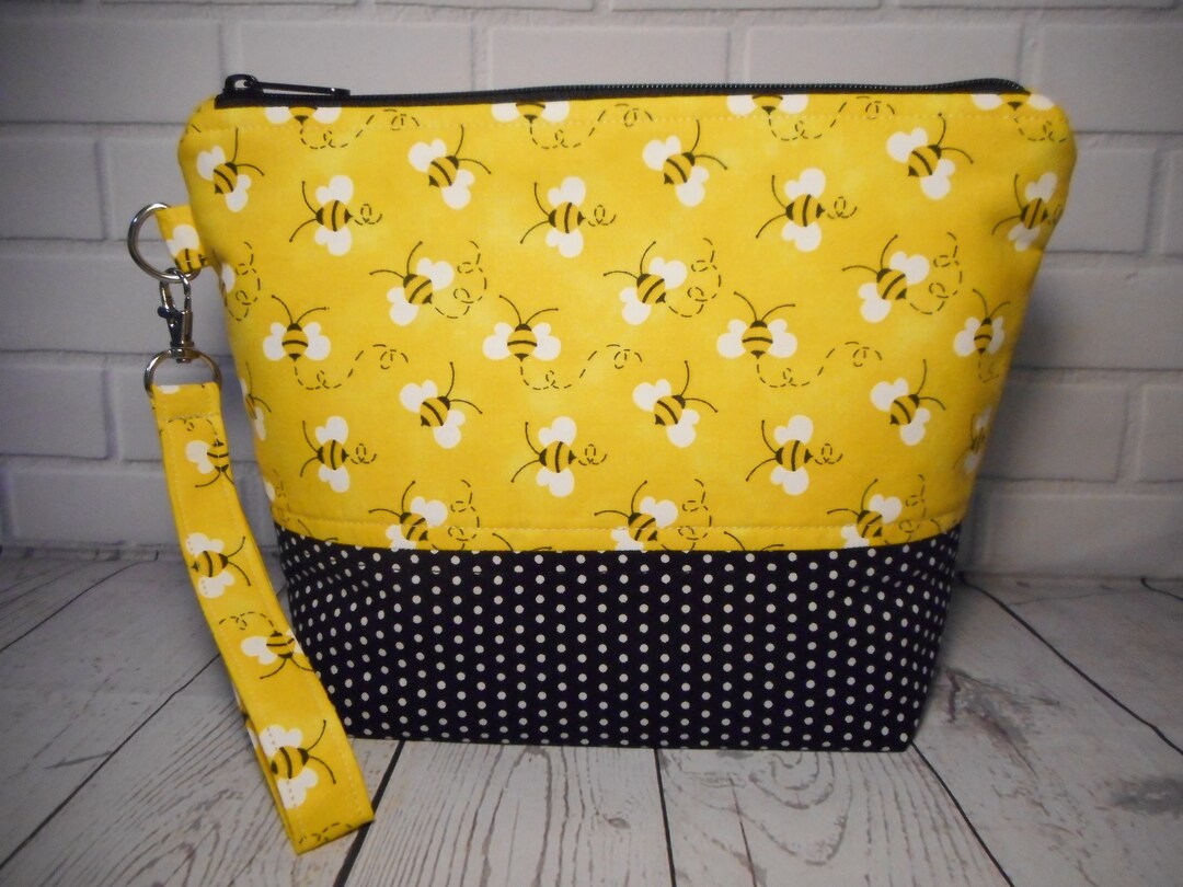 Medium Knitting Project Bag, Crochet Project Bag, Honey Bees, Zipper ...