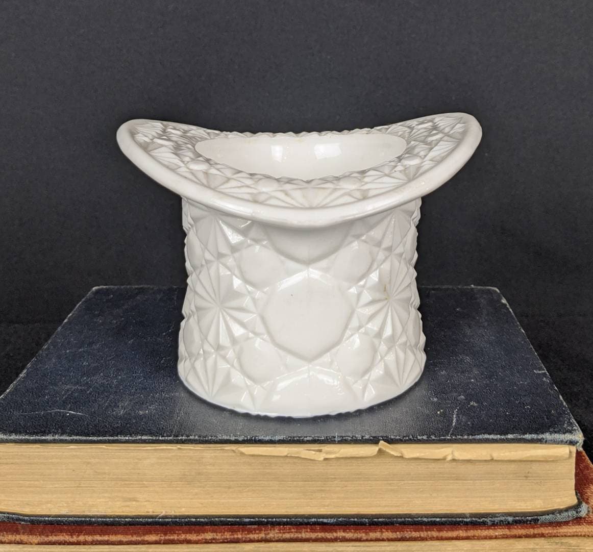 Vintage Milk Glass Top Hat Vase by Fenton Glass - Etsy