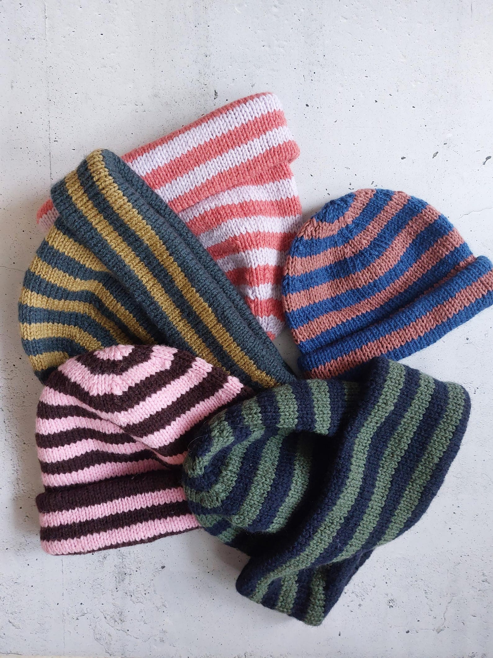 VERSA Hat, Knitting Pattern - Etsy