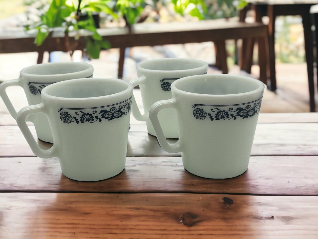 Vintage Pyrex Coffee Mug Set of 4 Old Town Blue Onion Pattern D Handle ...