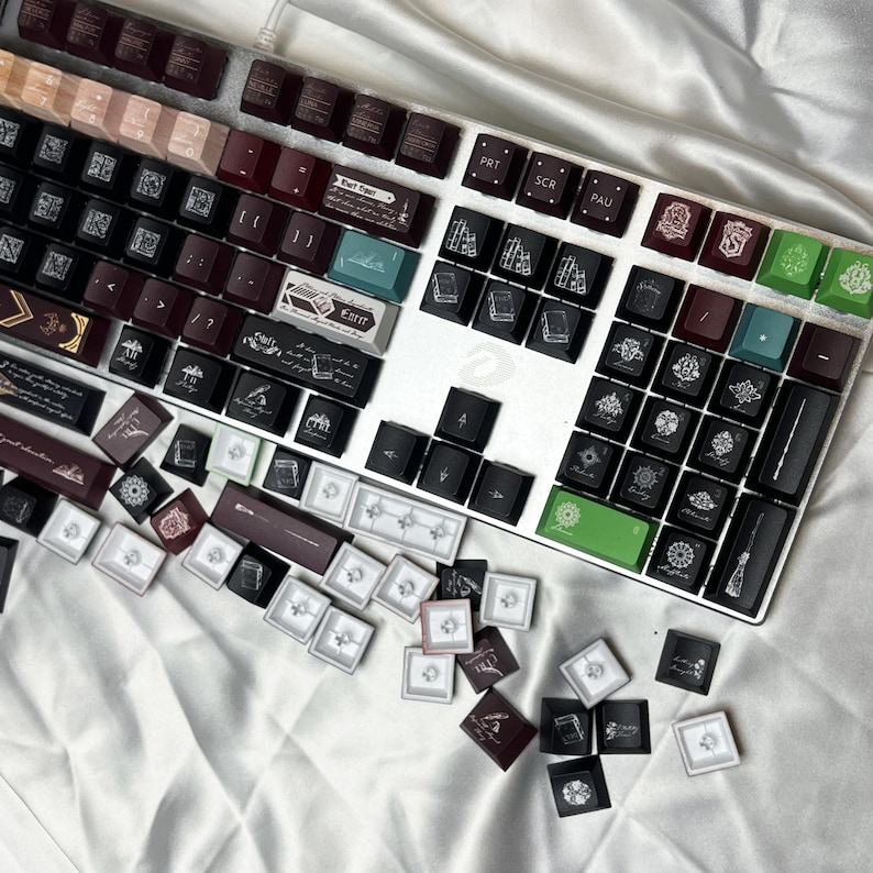 144-key Gothic Keycap Set|pbt Dye-sublimation Keycaps|dark Aesthetic ...