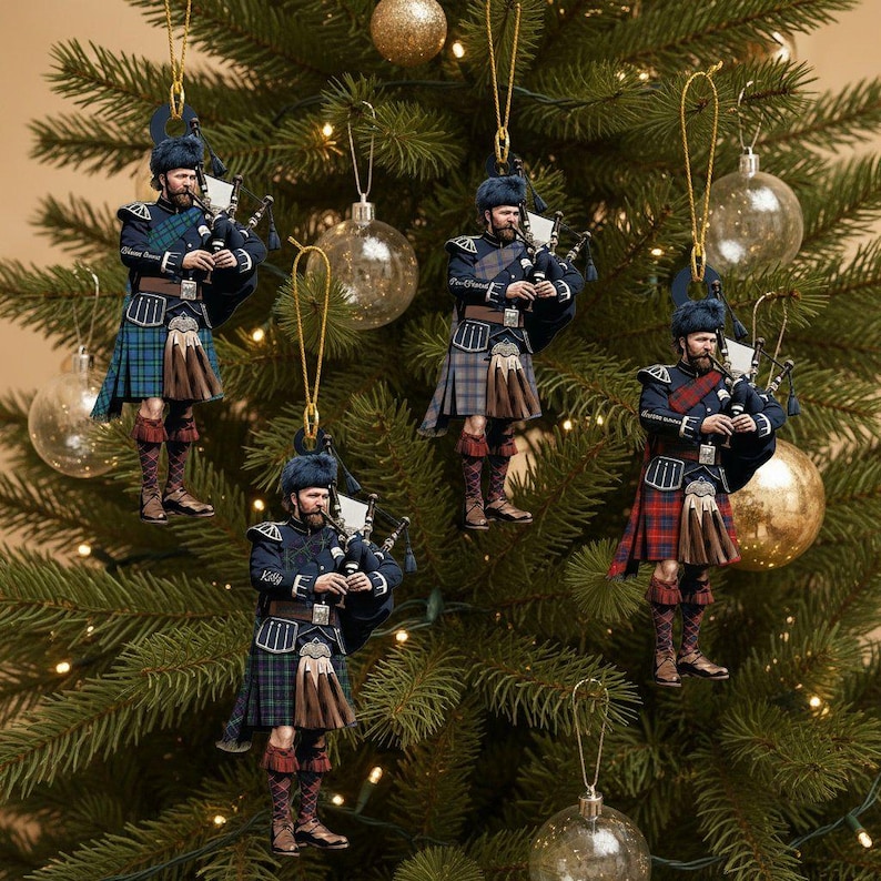Scottish Bagpiper Christmas Ornament: Custom Clan Tartan Highland Gift ...