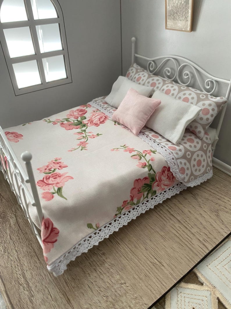 Doll Shabby Chic Bedding for 1:12 Scale Double Bed in Pink, Floral ...