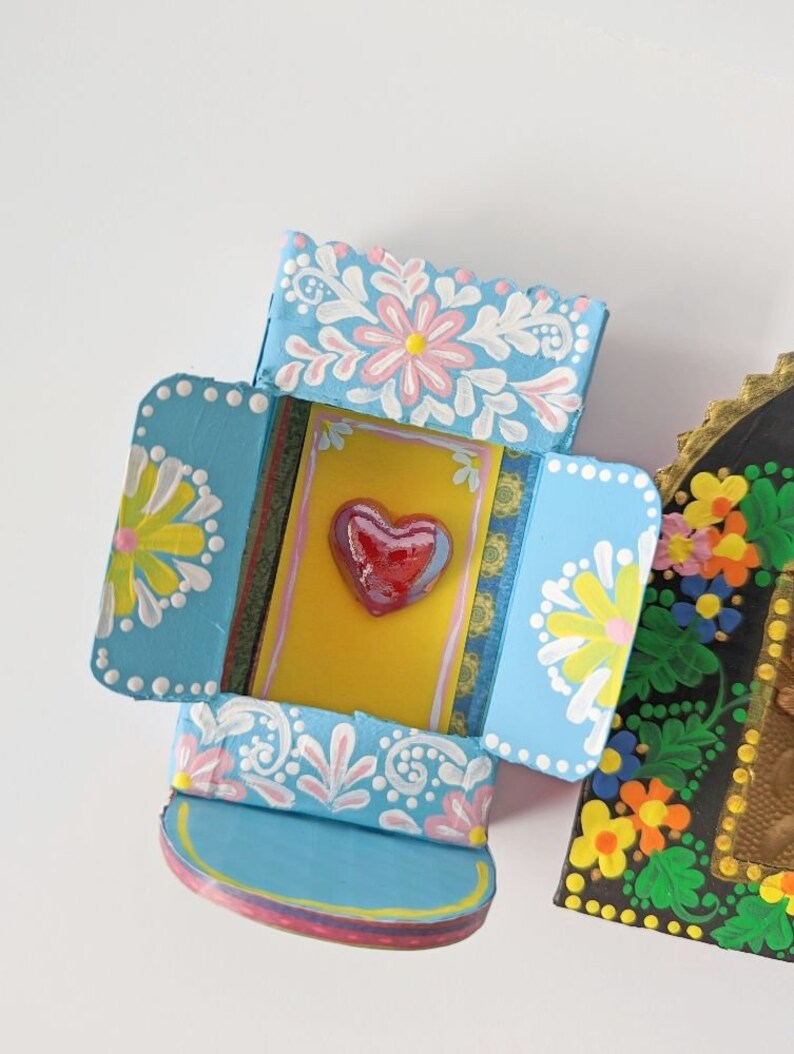 Handmade Nicho Box Heart Shrine Miniature Altar - Etsy