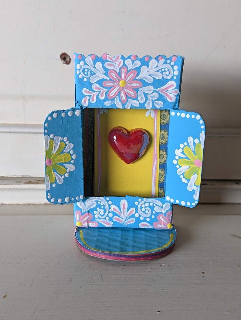Handmade Nicho Box Heart Shrine Miniature Altar - Etsy