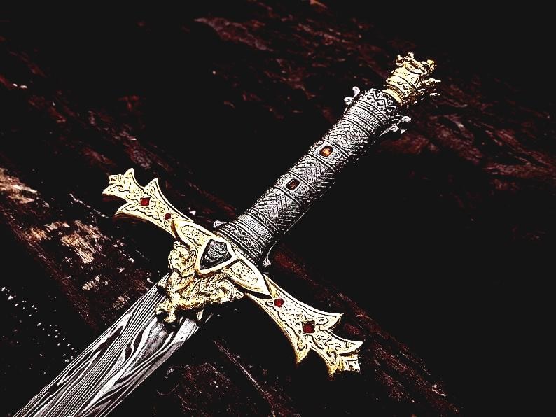 Hand-forged Damascus Steel Sword, Medieval Collector Sword, Leather ...