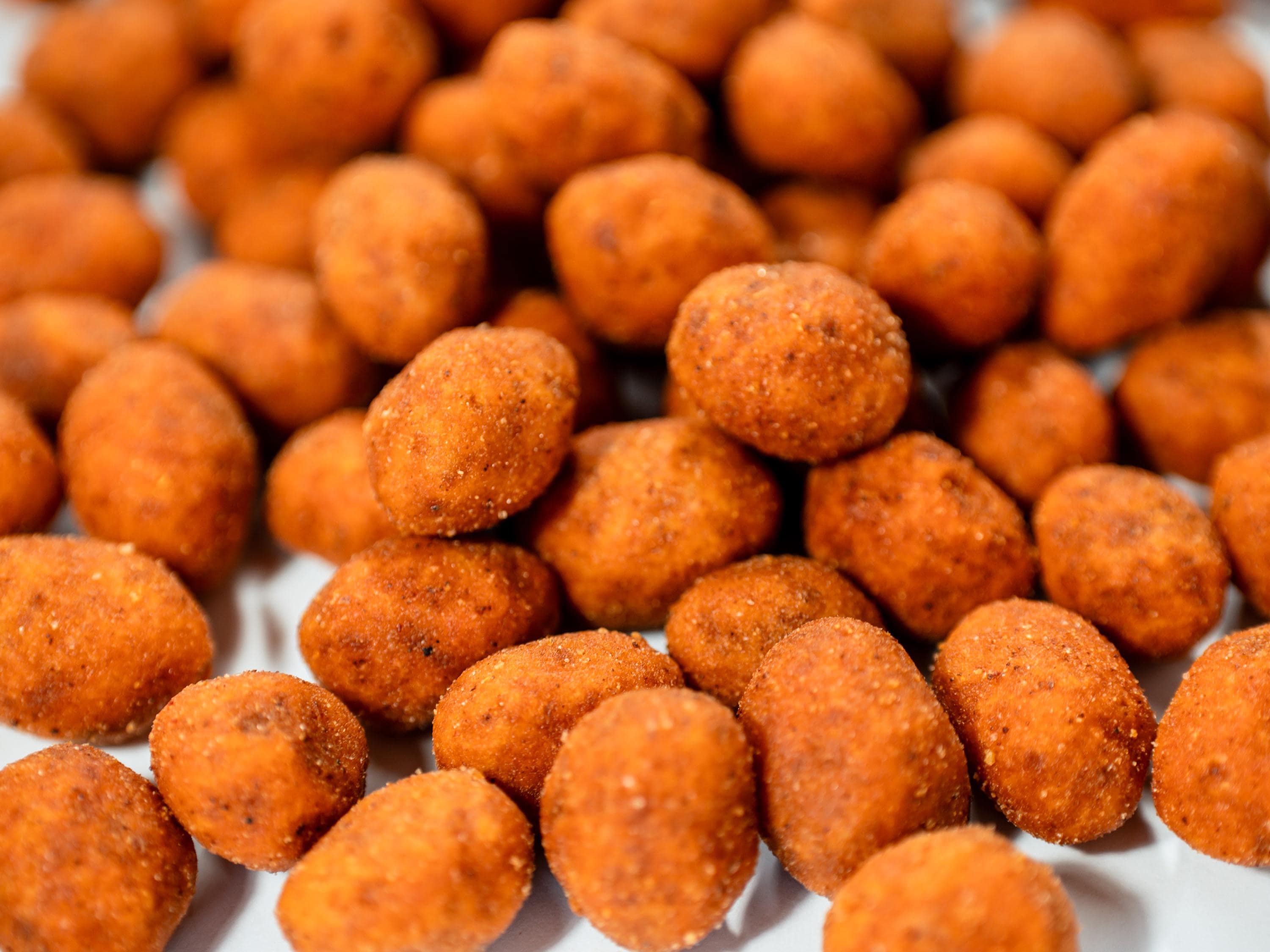 Coated Peanuts With Paprika Flavour – Beer Nuts – Available in 500g (17 ...