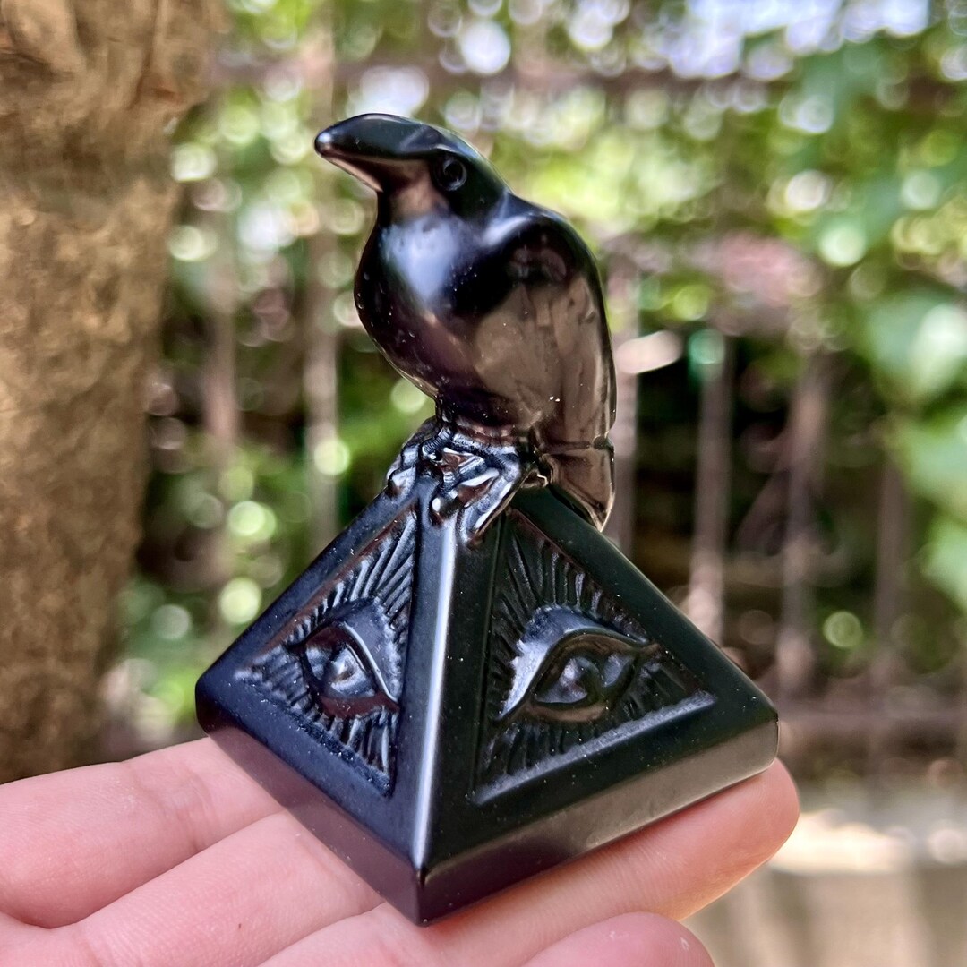 Obsidian Raven Pyramid, Eye of Horus Carving, Spiritual Decor - Etsy