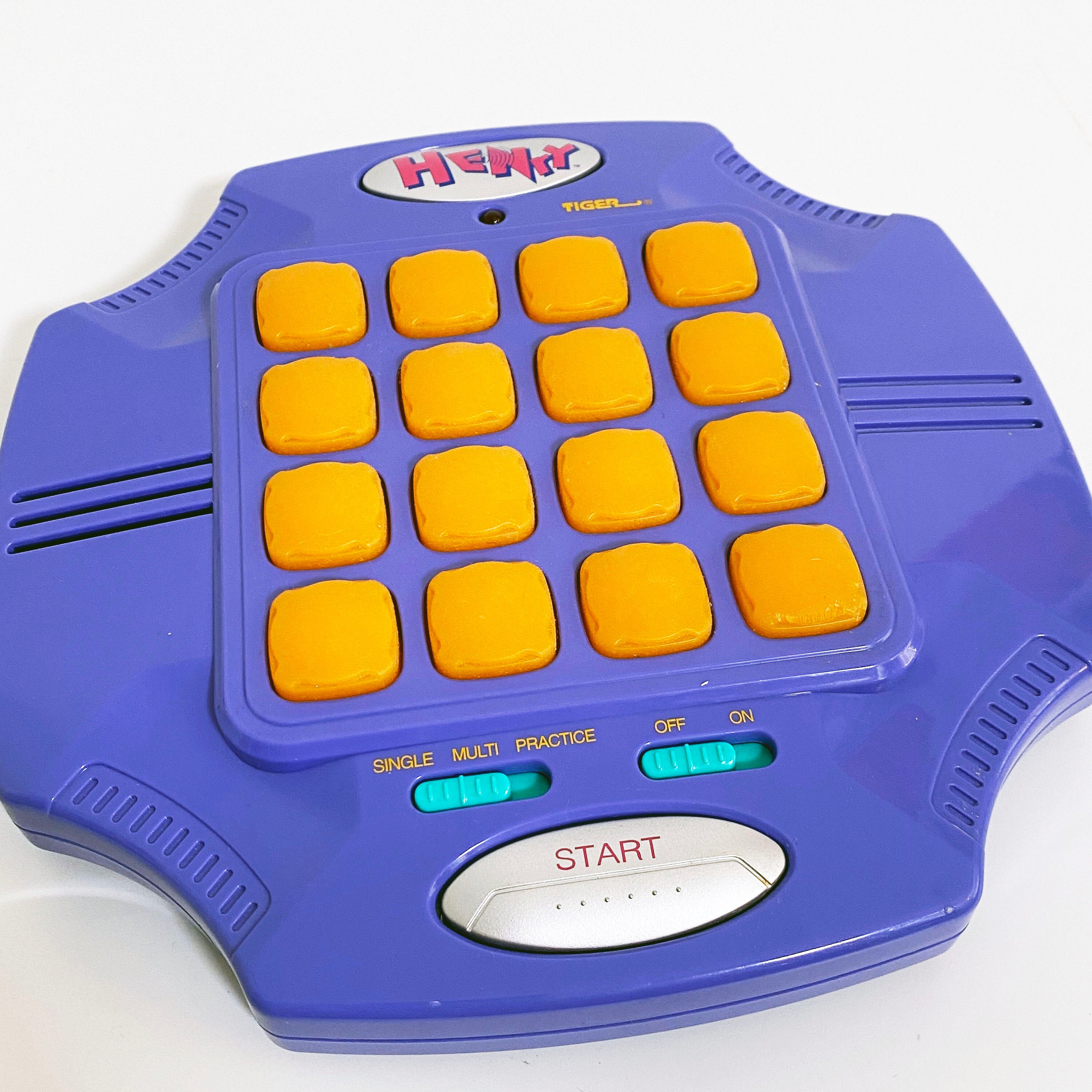 Vintage 1996 Tiger Electronics Henry Handheld Memory Matching Sound ...