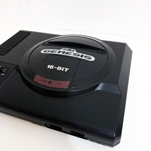 Vintage Sega Genesis 16 Bit Video Game System Console With 2 ...