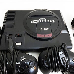 Vintage Sega Genesis 16 Bit Video Game System Console With 2 ...