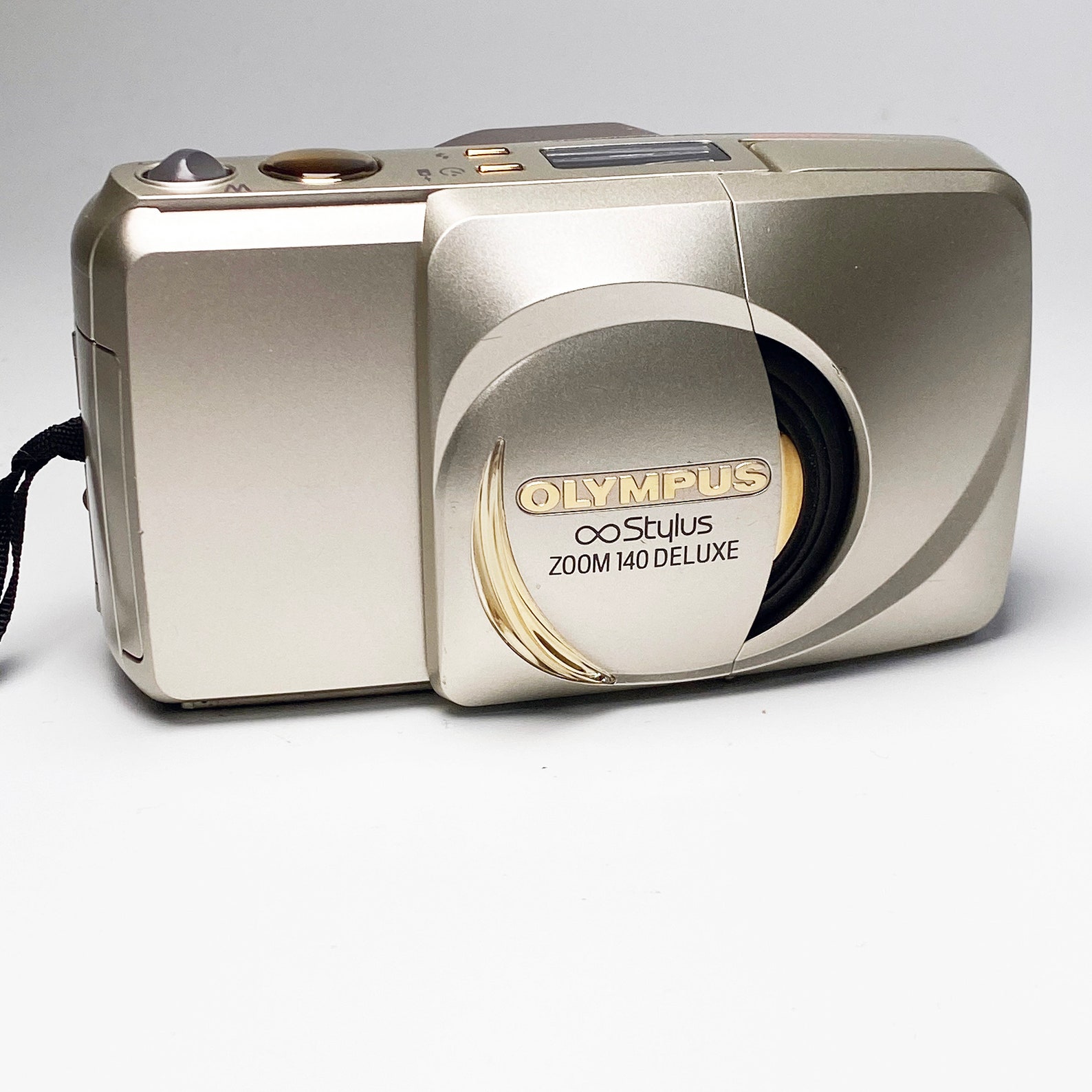 Vintage Olympus Stylus 140 Deluxe DLX Gold Zoom 35mm Point and - Etsy