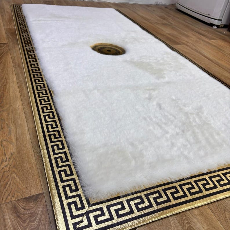 Luxury White Plush Rug: Shaggy Faux Fur Area Rug - Etsy