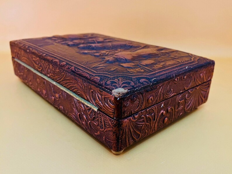 Wooden Cigar Box With Music Antique Cigarette Box Engraved Decorative ...