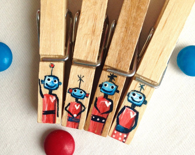 ROBOT FAMILY Hand Painted Magnetic Clothespin Pegs Retro Robot Party ...