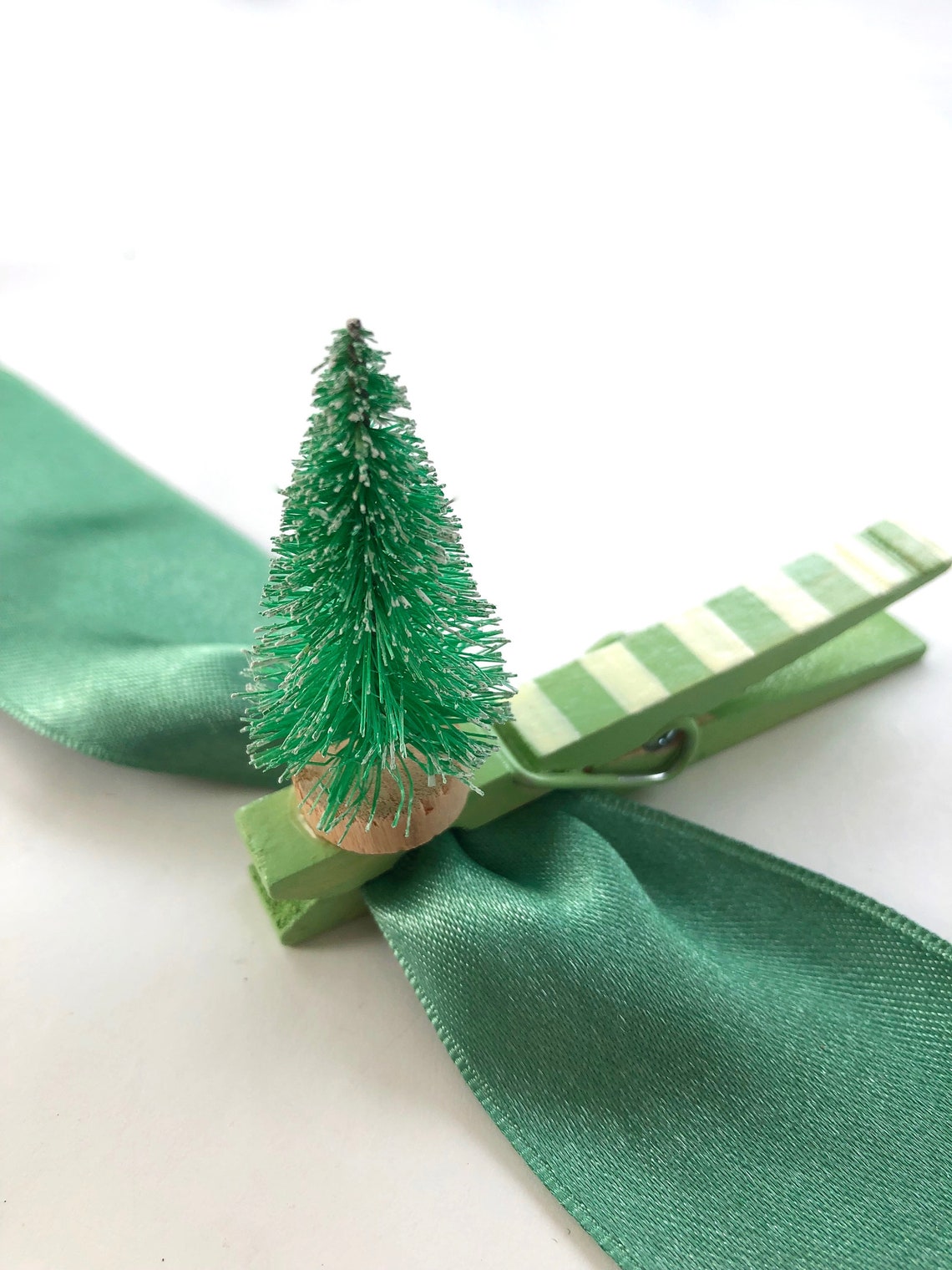CHRISTMAS TREE Clothespin Frosted Sisal Bottlebrush Tree Gift - Etsy