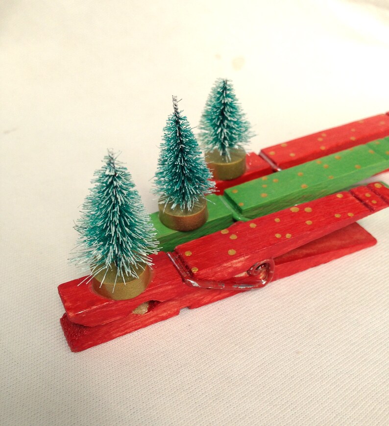 CHRISTMAS TREE Clothespin Red Green and Gold Miniature Tree - Etsy