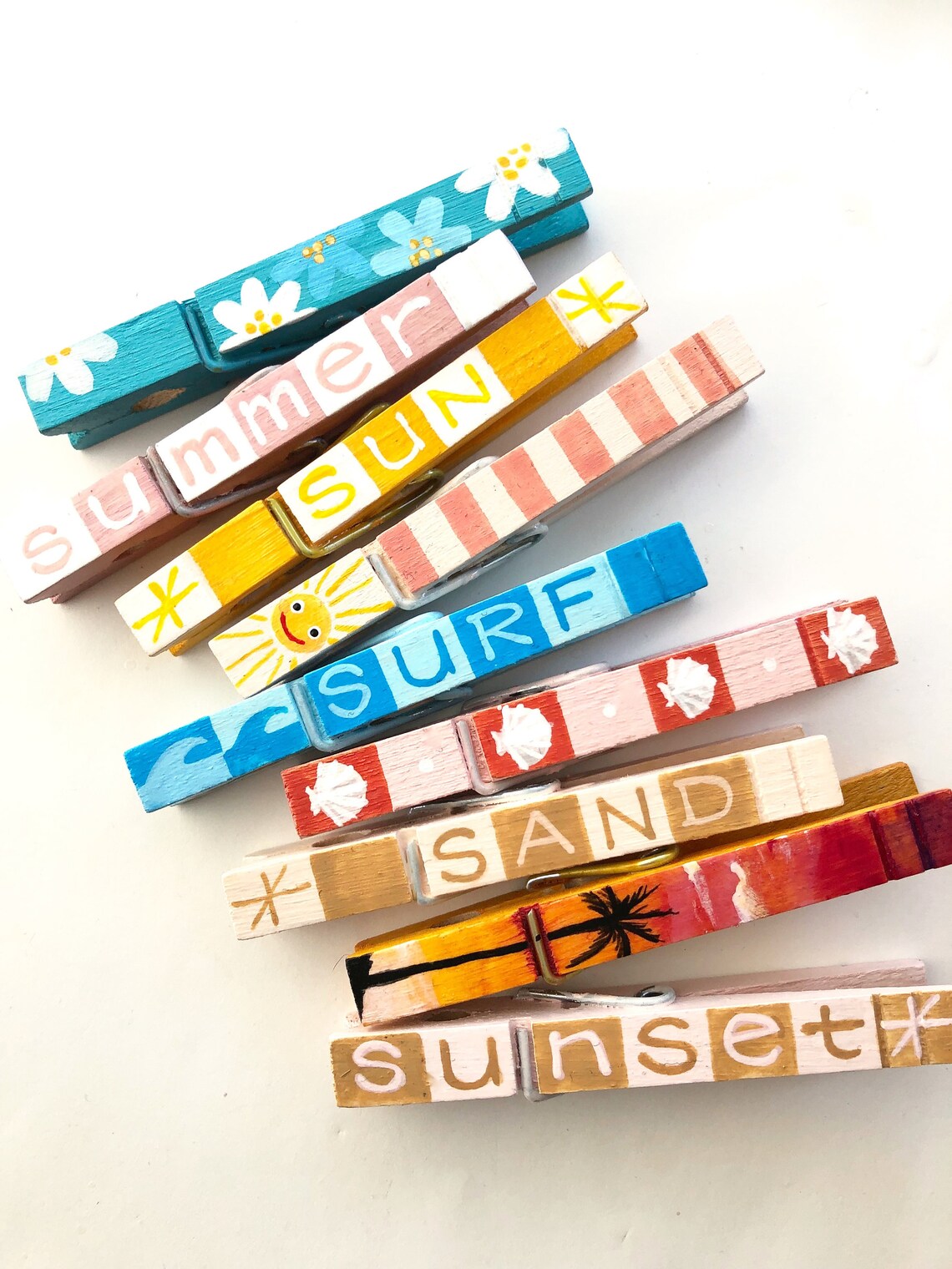SUMMER CLOTHESPIN magnet hand painted clothespin sun sand surf | Etsy