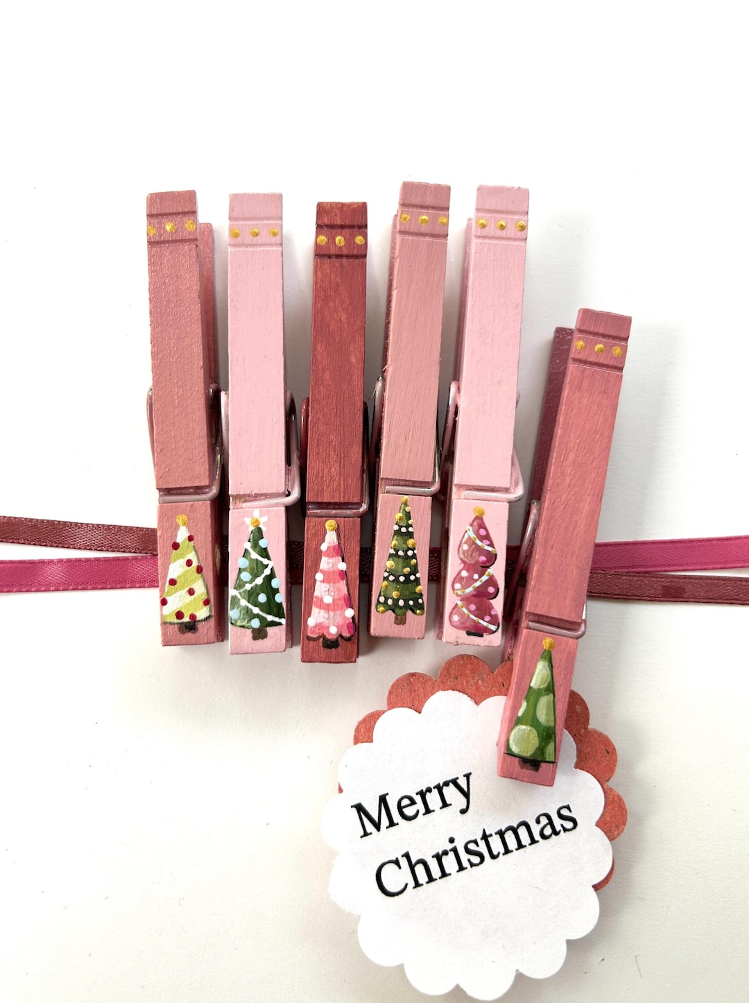 Christmas Tree Clothespins Hand Painted Magnetic Christmas Clothespins ...