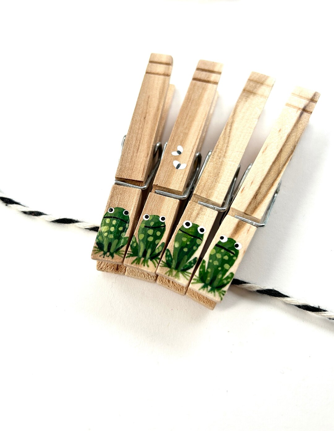 FROG CLOTHESPINS Hand Painted Frog Magnets Frog Party Favors Desk ...