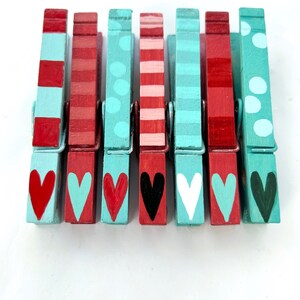 HEART CLOTHESPINS Hand Painted Clothespin Magnet Valentine Table Decor ...