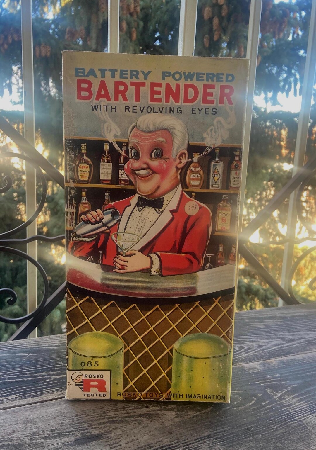 Bartender With Revolving Eyes / Battery Operated Vintage Bartender ...