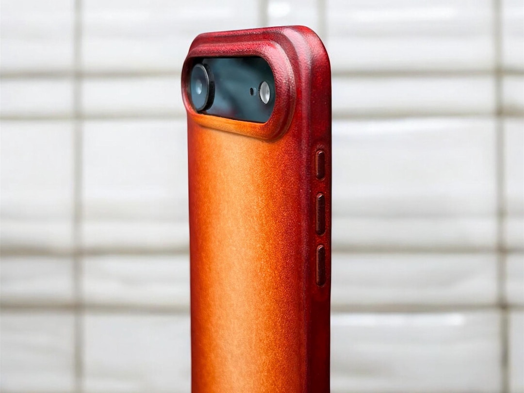 Brown Patina Leather iPhone Case | No Plastic | Magsafe Compatible ...