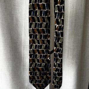 Vintage Britches of Georgetowne Silk Tie – Geometric Mid-century ...