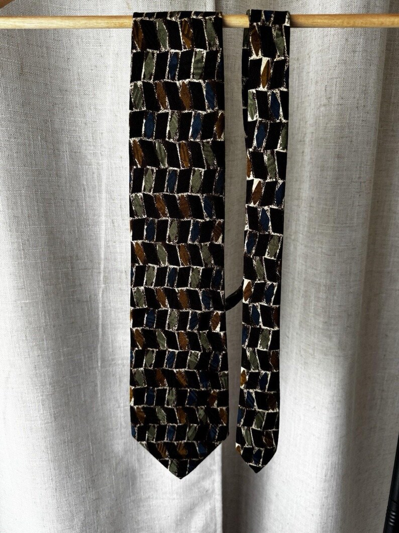 Vintage Britches of Georgetowne Silk Tie – Geometric Mid-century ...