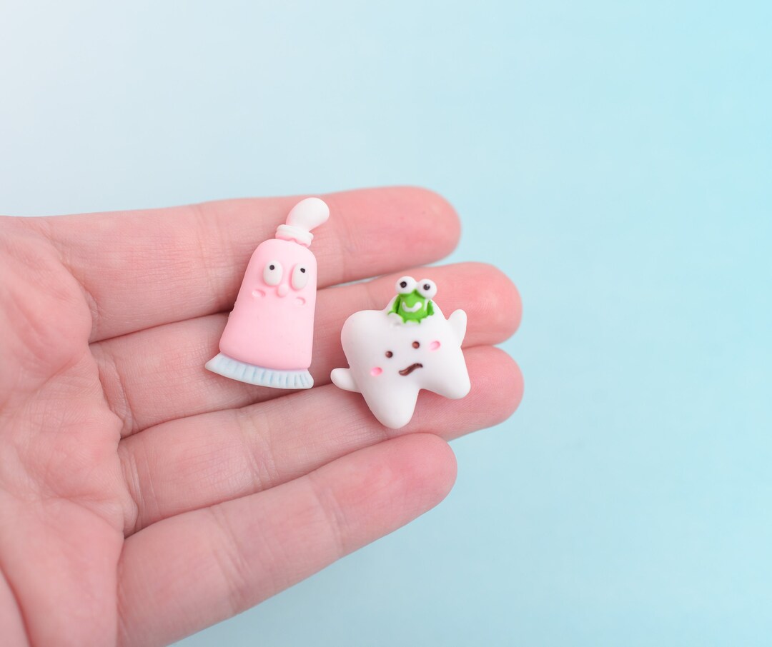 Toothpaste and Tooth Push Pins, Set of 4 Resin Dentist Office Thumb ...