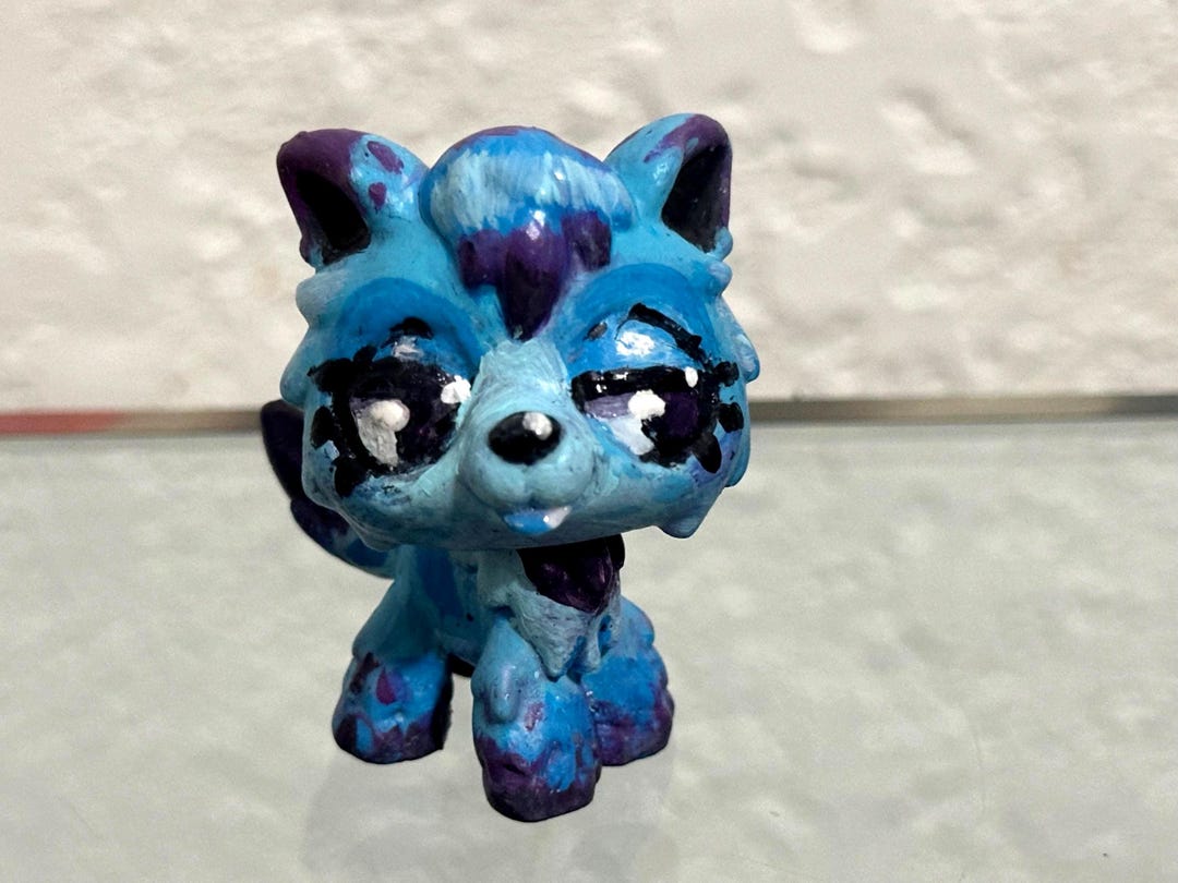 LPS Custom Wolf Blue/purple - Etsy