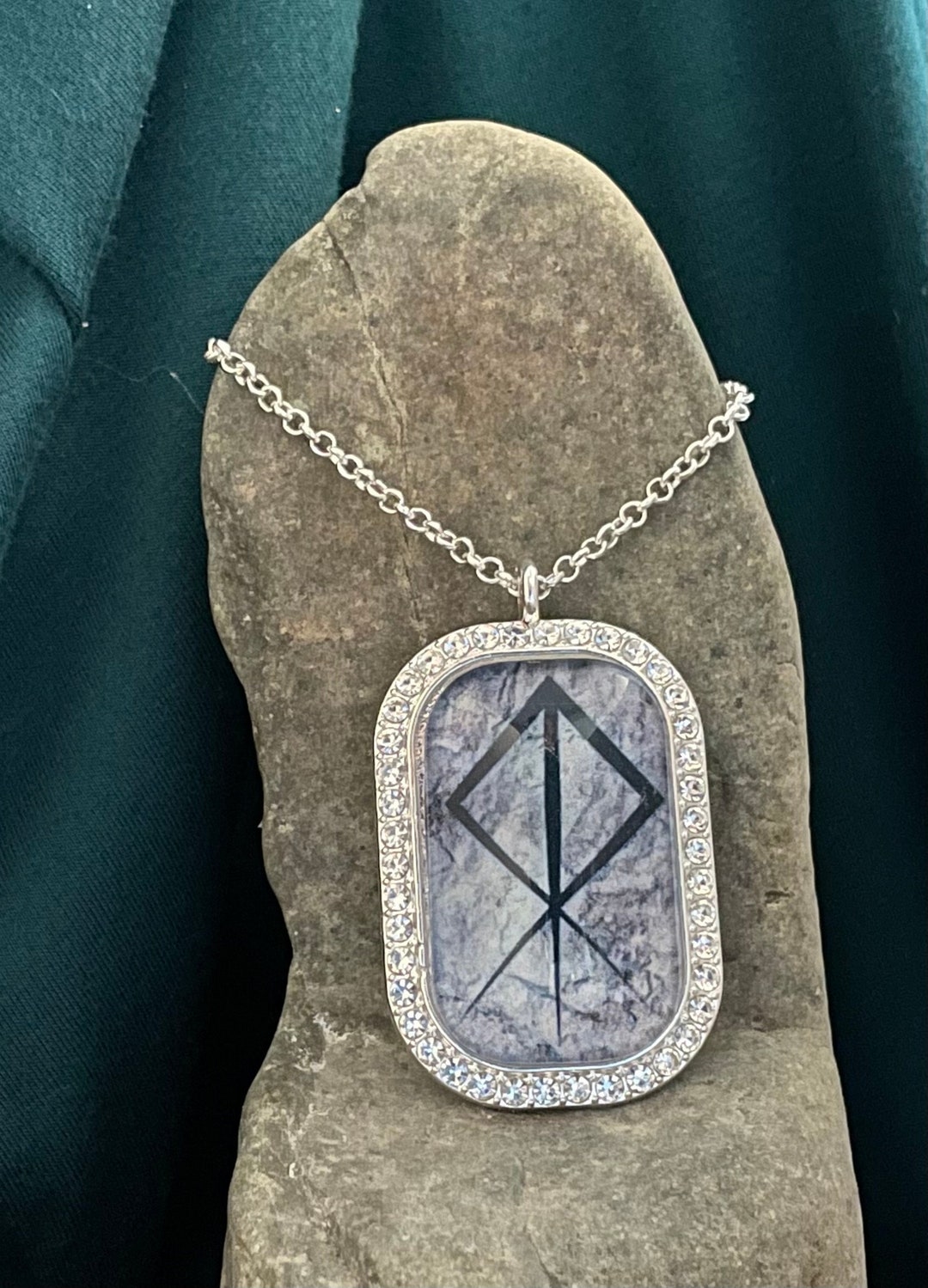 Courage Norse Bindrune Pendant Necklace - - Etsy