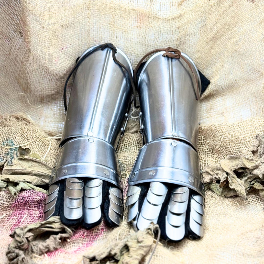 Medieval Steel Gauntlets – Articulated Hand Armor for LARP, Cosplay ...
