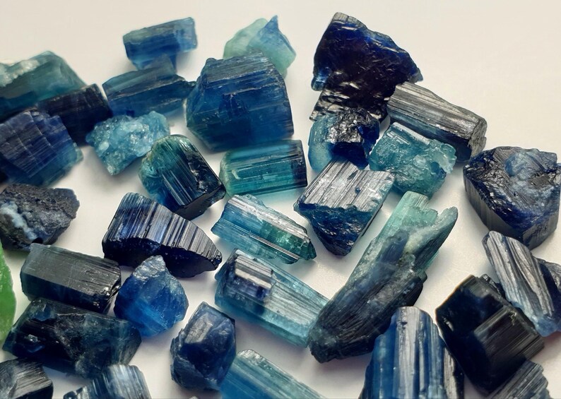 Afghanistan Indigolith blauer Turmalin Kristall 60.55 Karat, Rohedelstein - Etsy Schweiz